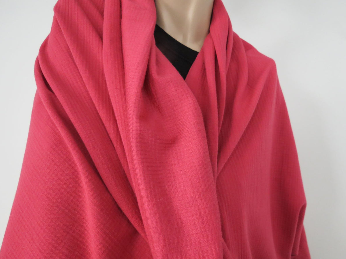 1.5m Aloha Pinky Red 75% merino 25% polyester 230g Textured Knit- prec ...