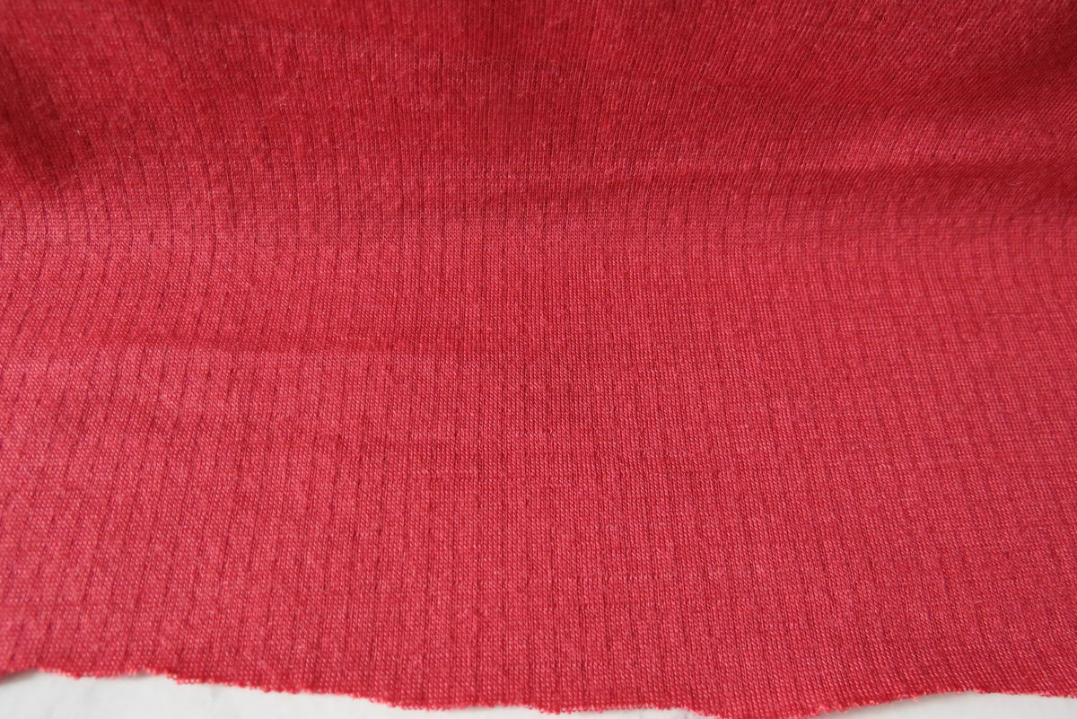 1.5m Aloha Pinky Red 75% merino 25% polyester 230g Textured Knit- prec ...